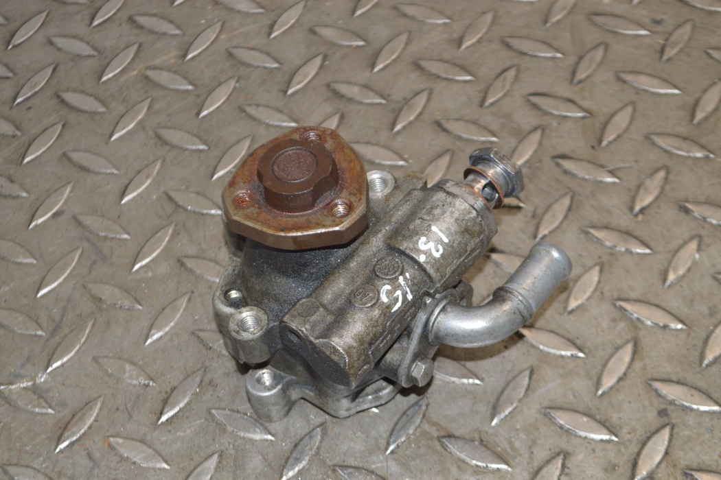Steering pump VW CRAFTER 30-50 Van (2E_) 2.5 TDI VW: 2E0422155B | B-Parts