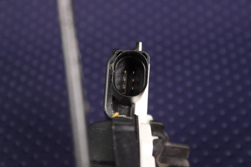 Front left lock VW TIGUAN (5N_) 2.0 TDI VW: 5N2837015E | B-Parts