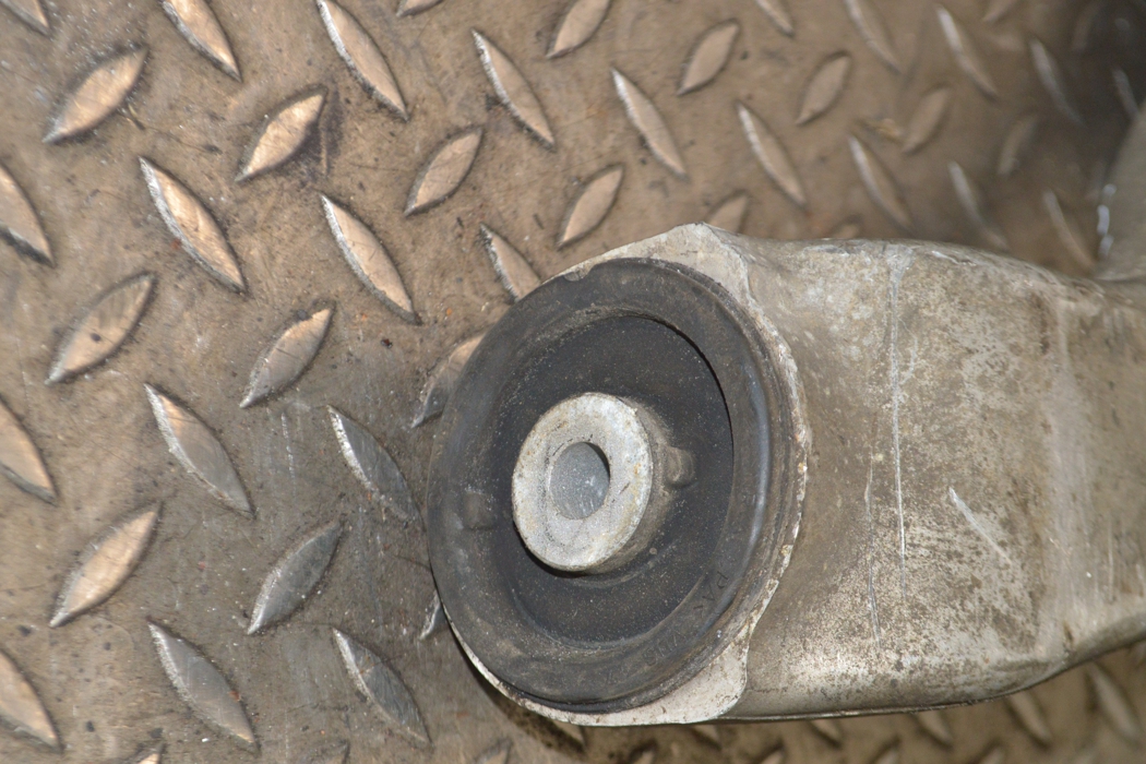 Right front suspension arm VW TOUAREG (7P5, 7P6) 3.0 V6 TDI VW ...