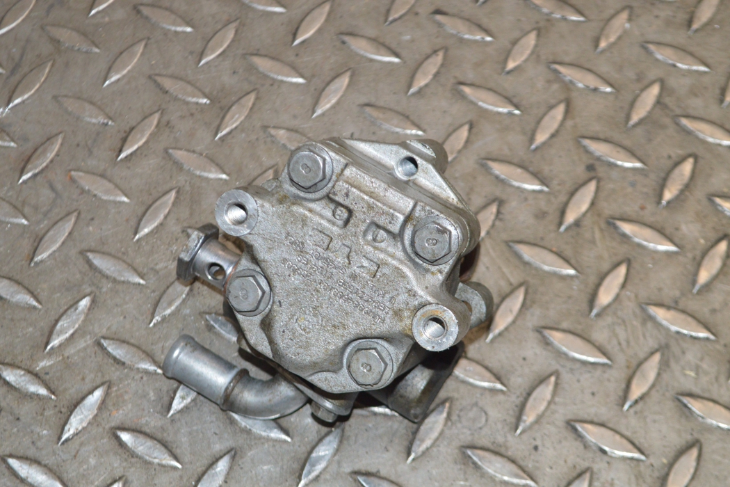 Steering pump VW CRAFTER 30-50 Van (2E_) 2.5 TDI VW: 2E0422155B | B-Parts