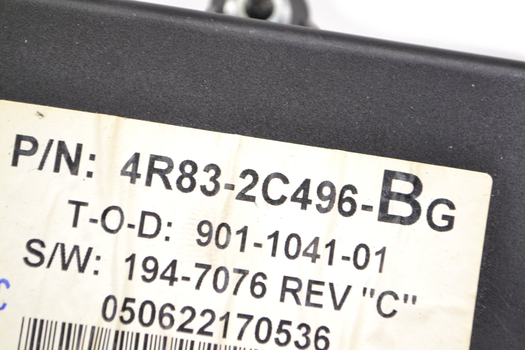 Module électronique JAGUAR XJ (X350, X358) D 2.7 JAGUAR: 4R83-2C496-BG ...