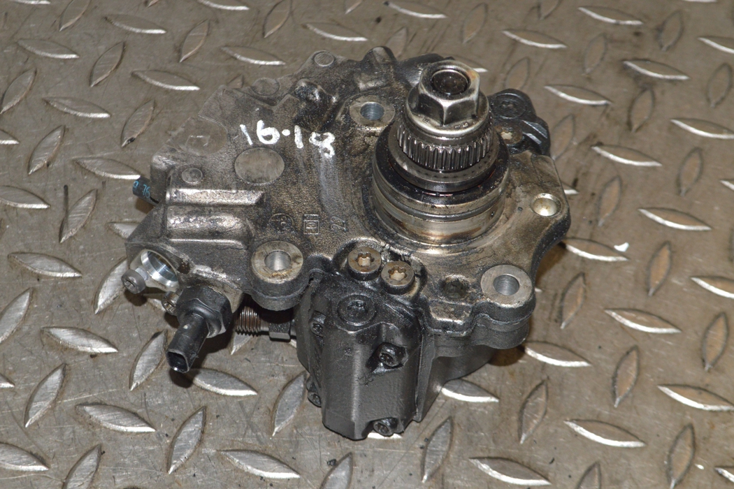 Fuel pump MERCEDES-BENZ E-CLASS (W212) E 220 CDI / BlueTEC (212.001 ...