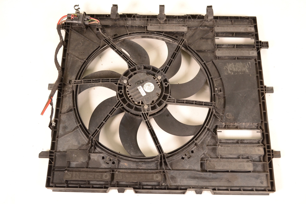 Radiator fan VW CRAFTER Platform/Chassis (SZ_) 2.0 TDI 8862220 | B-Parts
