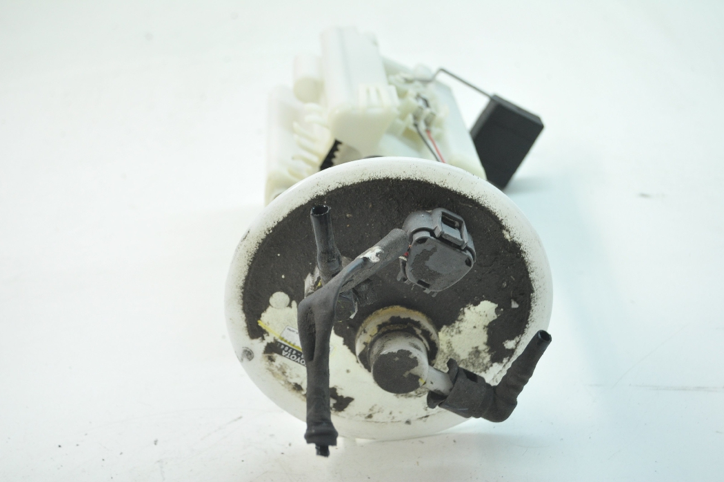 Fuel pump TOYOTA PRIUS Liftback (_W2_) 1.5 Hybrid (NHW20_) 8860384 | B ...