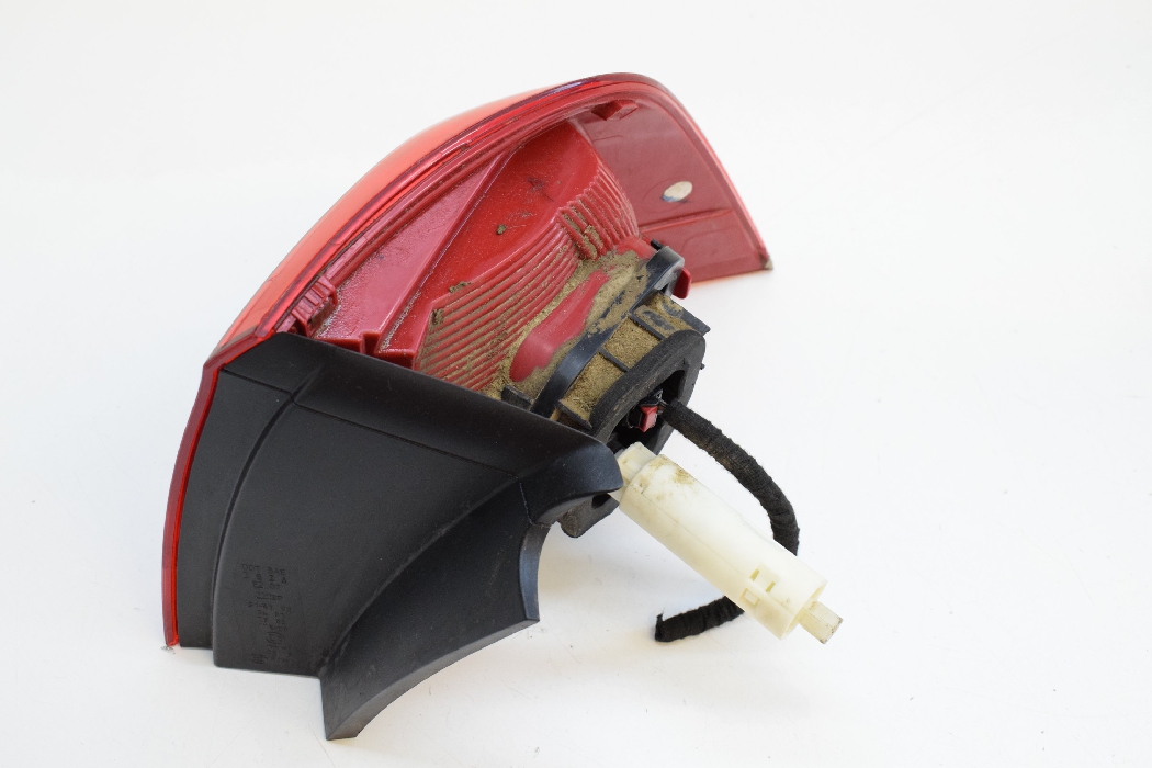 Left taillight VW TOUAREG (7P5, 7P6) 3.0 V6 TDI 7747825 | B-Parts