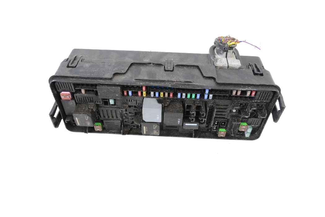 Fuse box LAND ROVER RANGE ROVER SPORT II (L494) 3.0 SCV6 4x4 7484221 ...