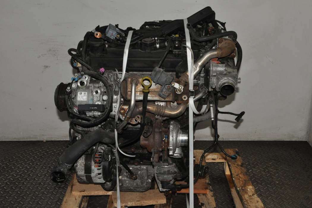 Moteur CHEVROLET TRAX 1.7 TD 7501589 | B-Parts