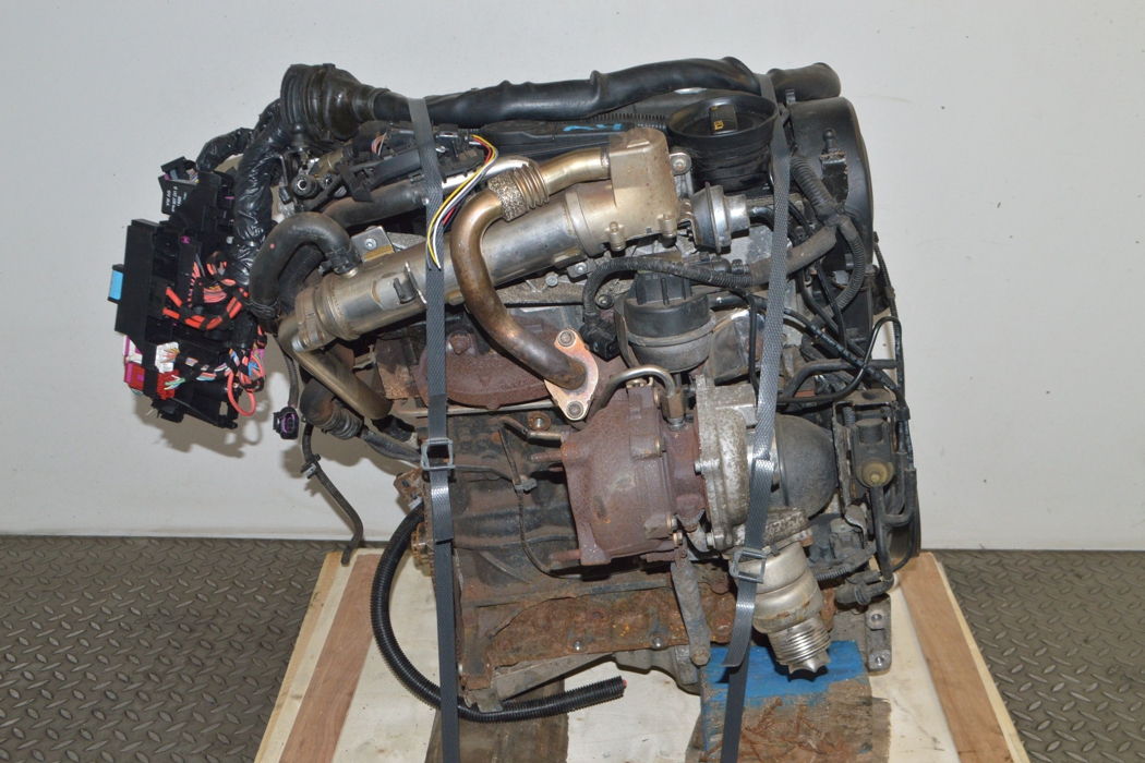 Engine AUDI A4 B8 (8K2) 2.0 TDI 8627834 | B-Parts
