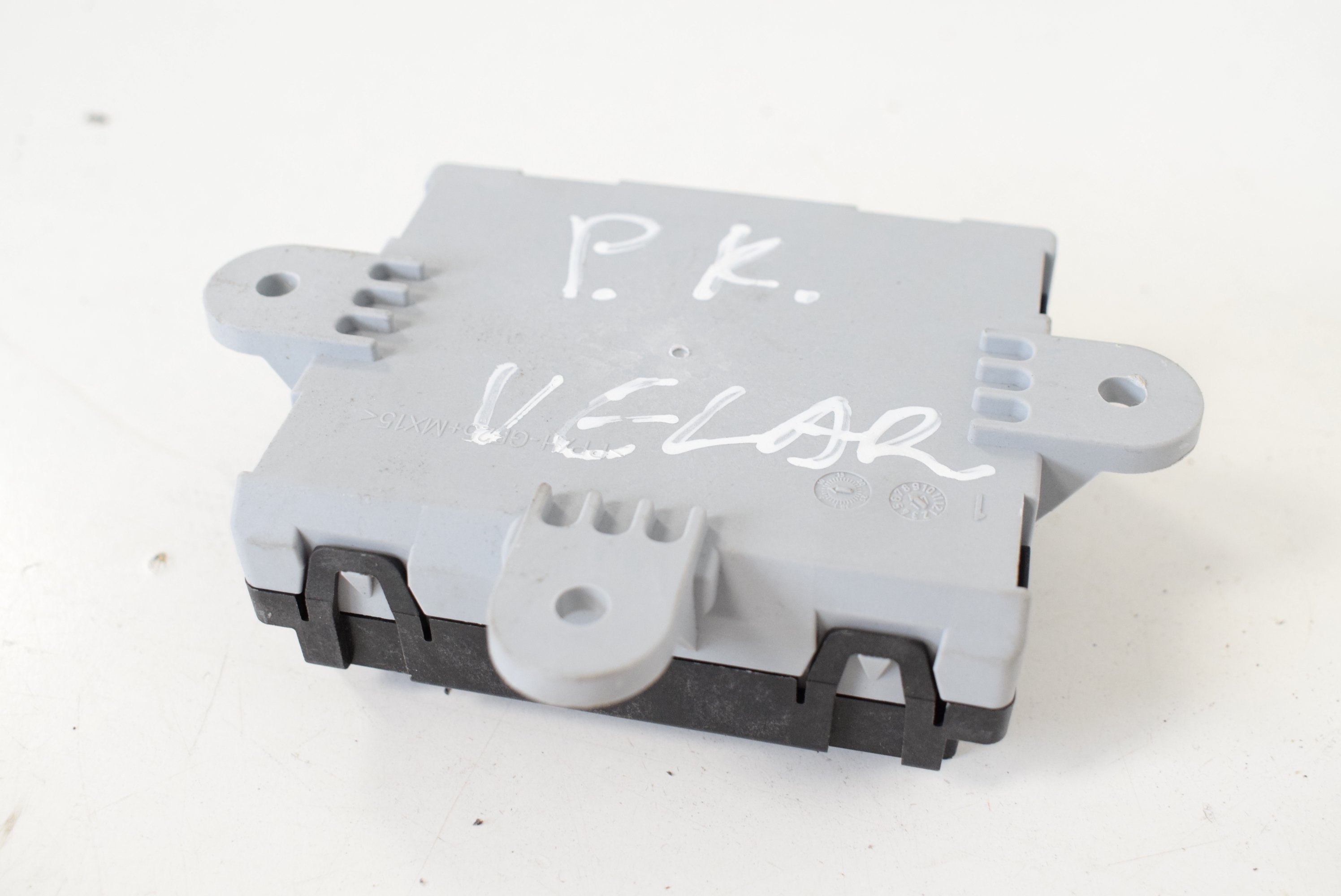 Electronic module LAND ROVER RANGE ROVER VELAR (L560) 2.0 D180 TD4 4x4 ...