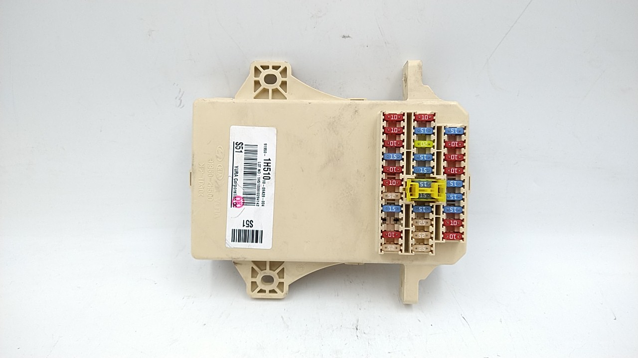 Fuse box HYUNDAI i30 (FD) 1.6 CRDi 7694490 | B-Parts