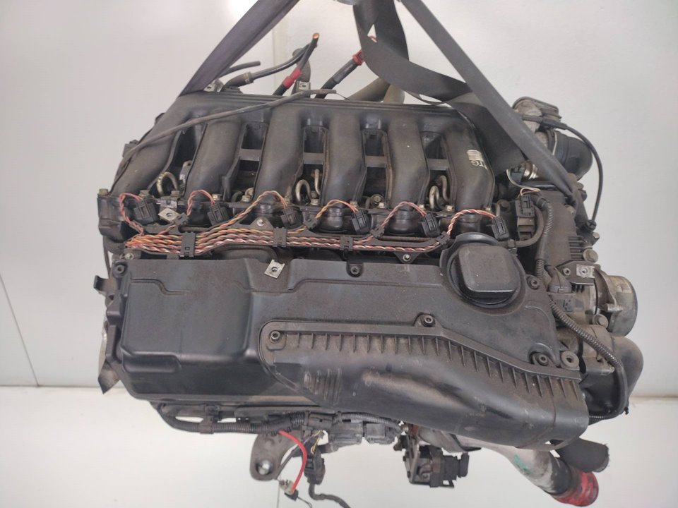 Engine BMW 3 (E90) 325 d 10540401 | B-Parts