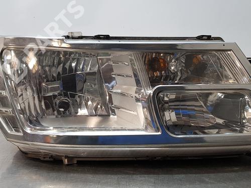 Right headlight DODGE JOURNEY 2.0 CRD 2723118 | B-Parts