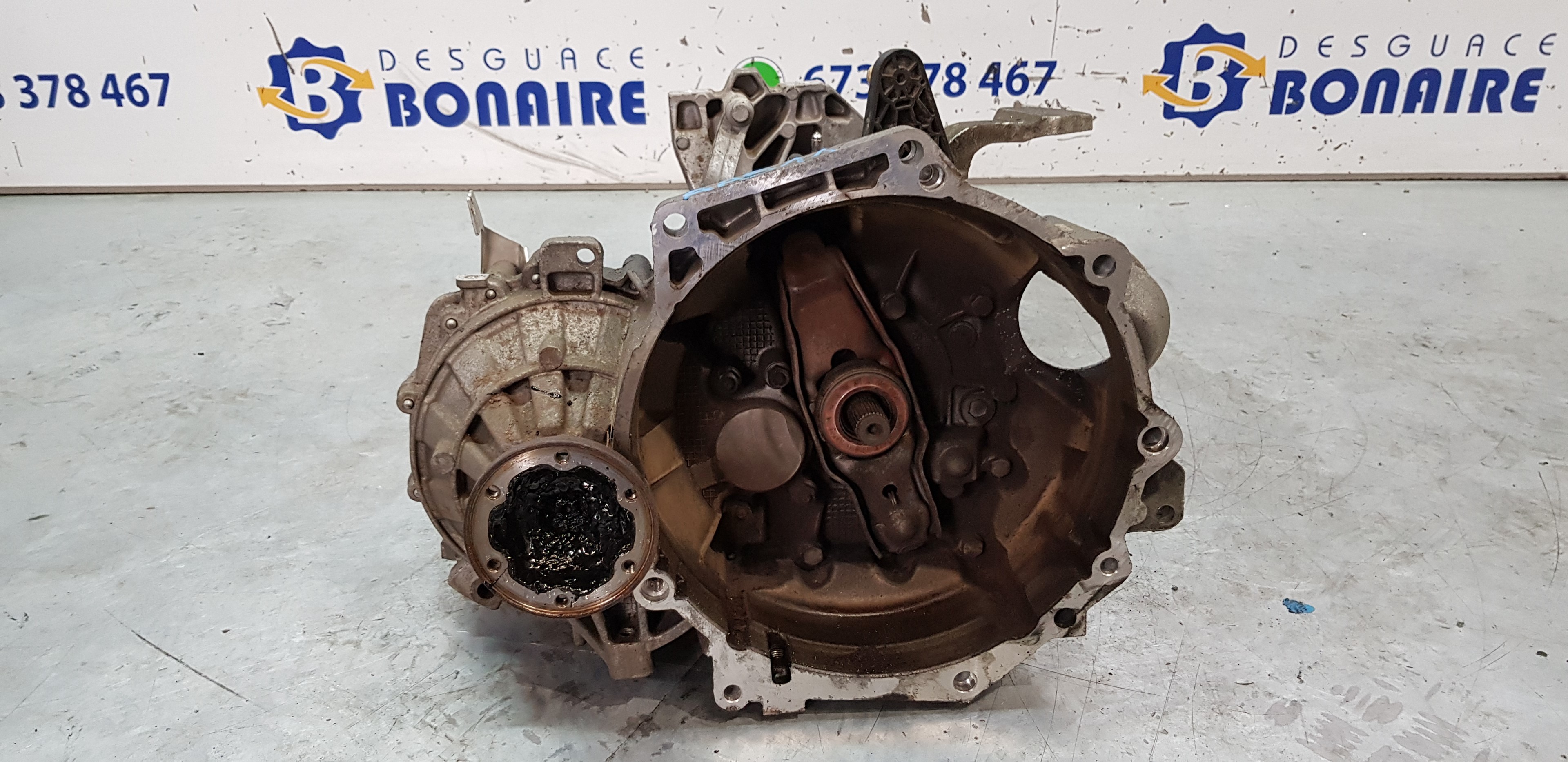 Gearbox VW PASSAT B7 Variant (365) 1.6 TDI 7592323 | B-Parts
