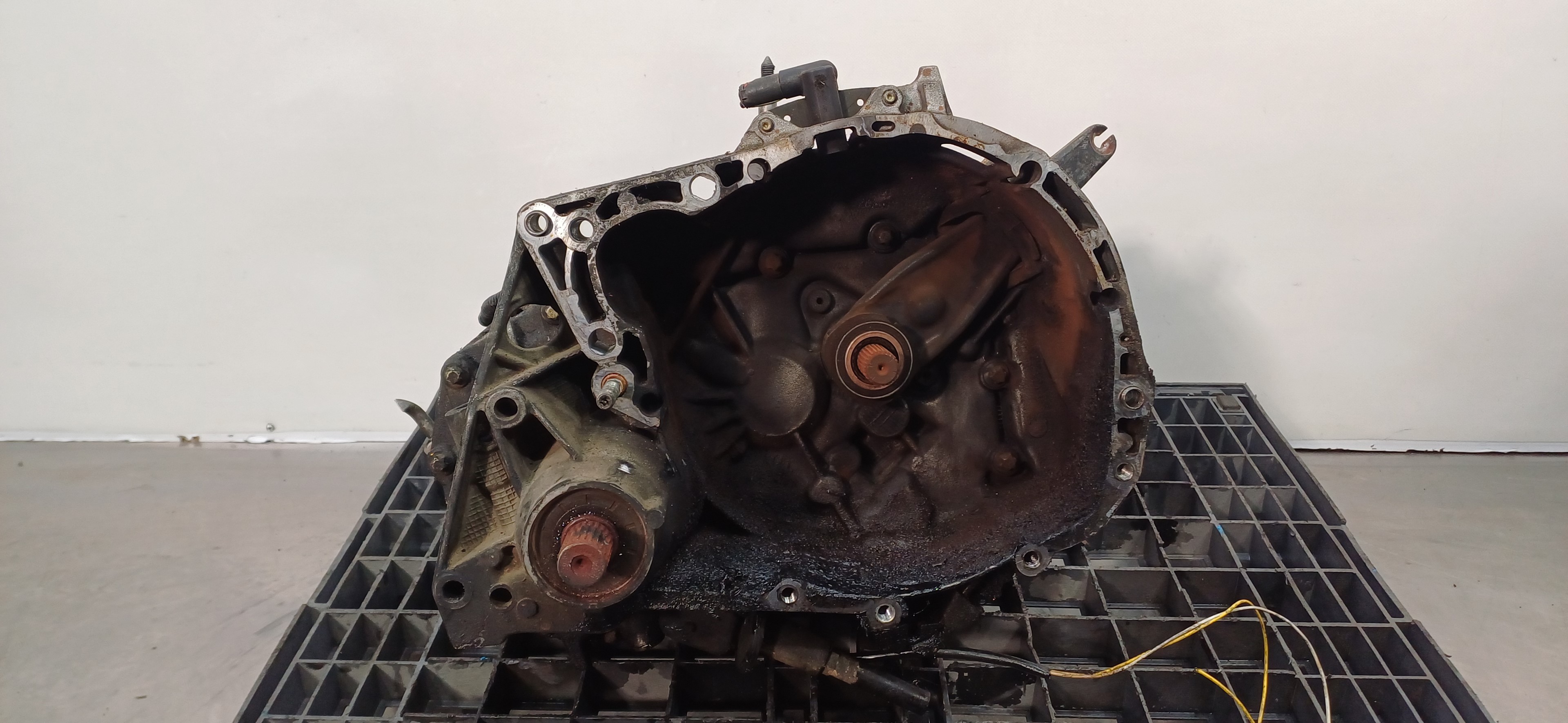 Manual gearbox RENAULT SCÉNIC I MPV (JA0/1_, FA0_) 1.9 dTi (JA1U) 16940687 | B-Parts