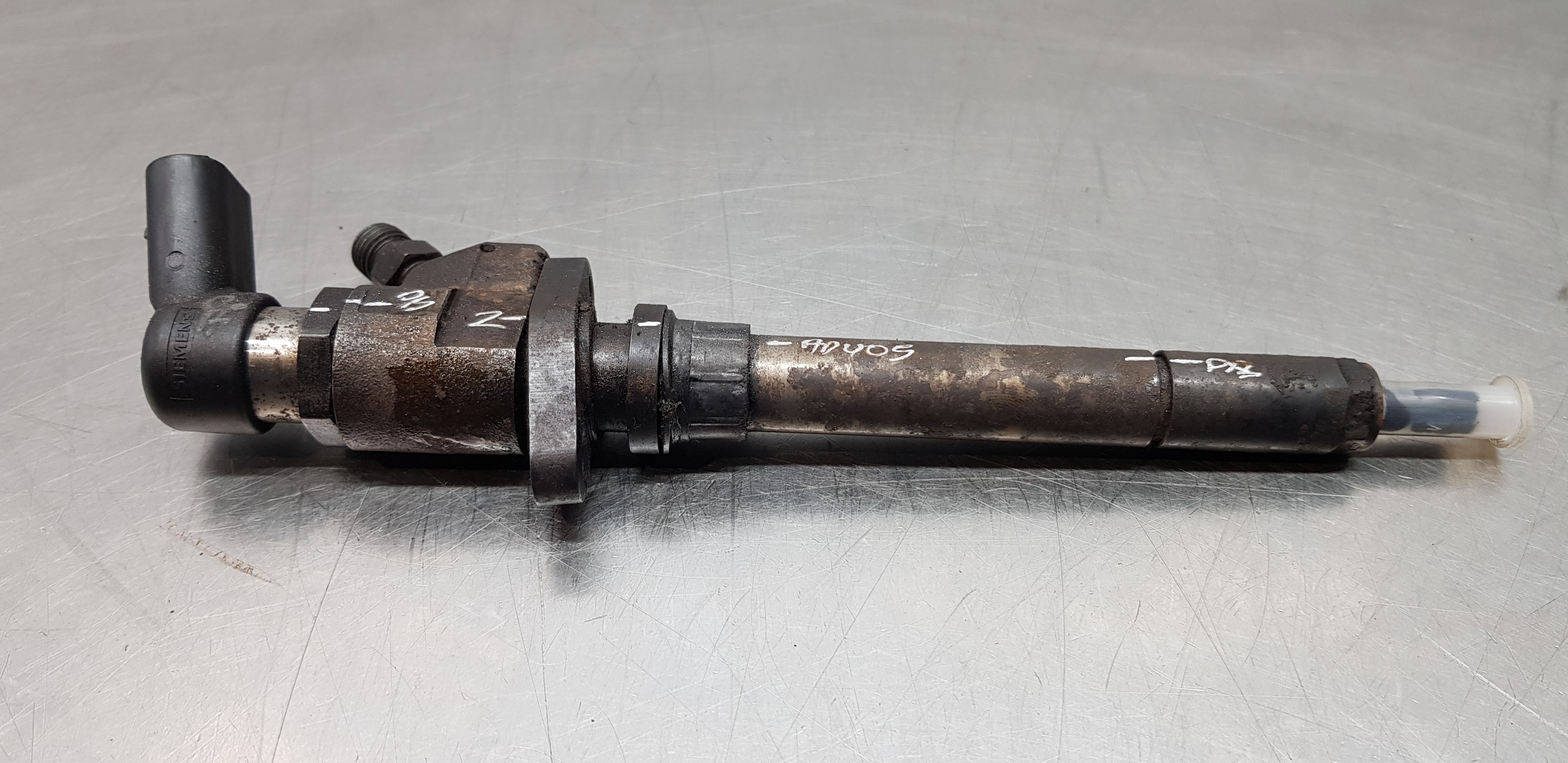 Injector PEUGEOT 407 SW (6E_, 6D_) 2.0 HDi 135 20142760 | B-Parts