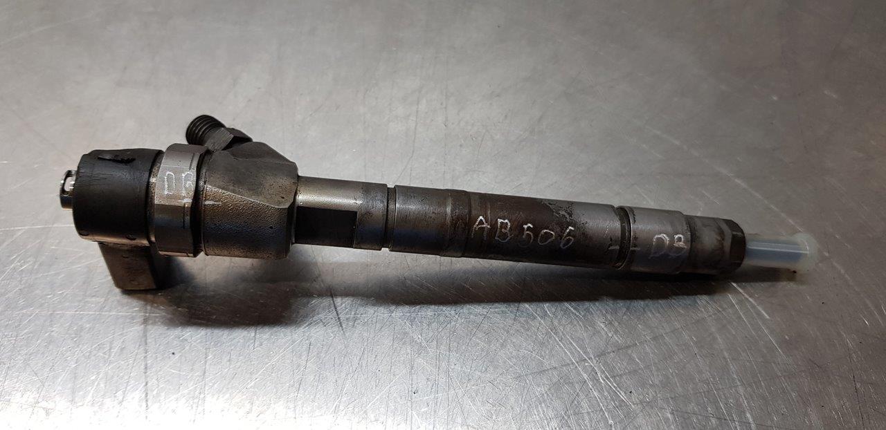 Injector MERCEDES-BENZ VITO Van (W638) 10373794 | B-Parts