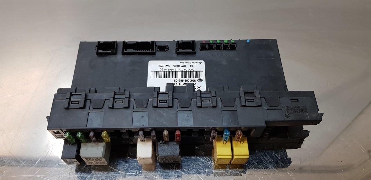Fuse box MERCEDES-BENZ C-CLASS (W203) C 180 Kompressor (203.046 ...