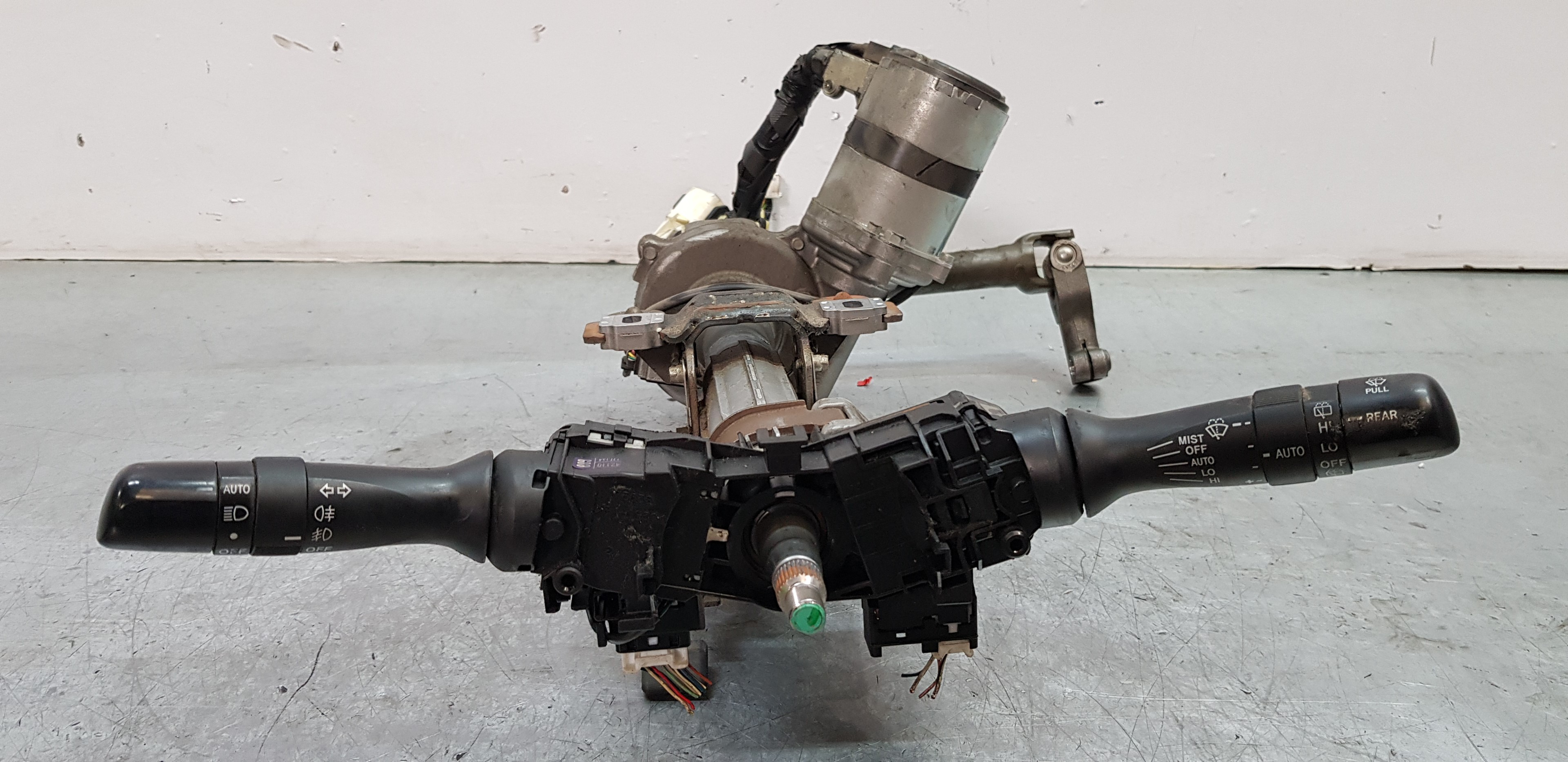 Colonne de direction TOYOTA RAV 4 III (_A3_) 10654846 | B-Parts