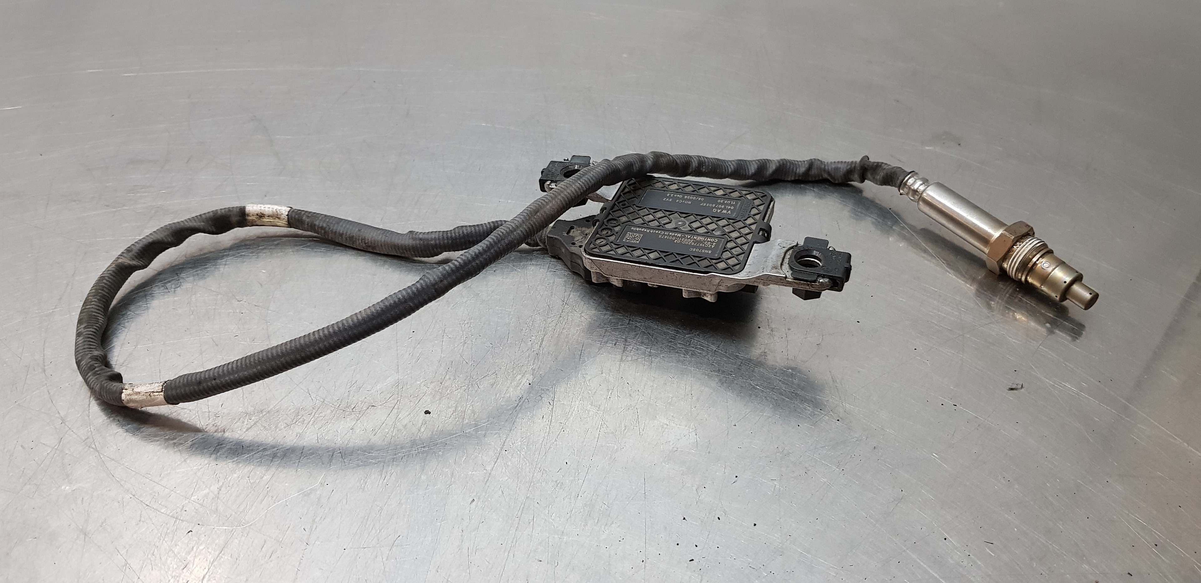 Electronic sensor VW CRAFTER Van (SY_, SX_) 2.0 TDI FWD (SYB, SYC, SYD ...