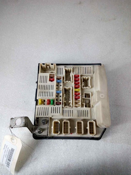 Fuse box RENAULT MEGANE II Estate (KM0/1_) 1.5 dCi (KM0F, KM0T, KM2B ...