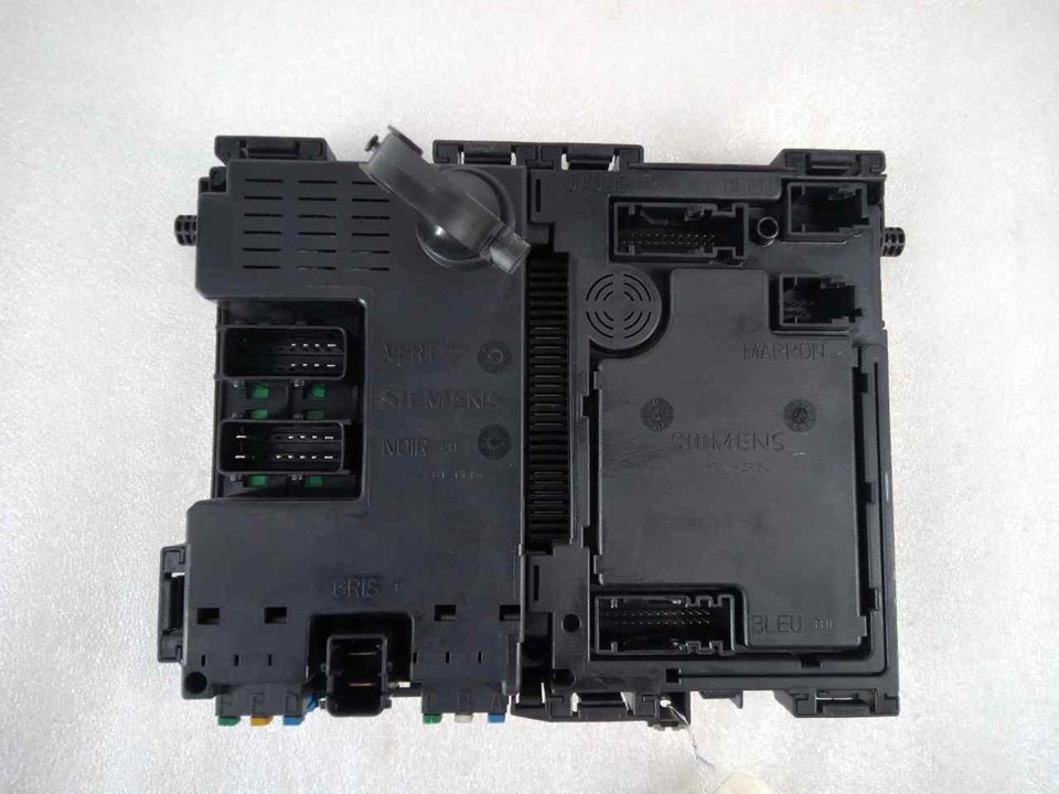 Fuse box PEUGEOT 206 Hatchback (2A/C) 10213223 | B-Parts