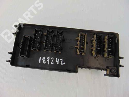 Boîte à Fusibles MERCEDES-BENZ M-CLASS (W164) ML 320 CDI 4-matic (164. ...