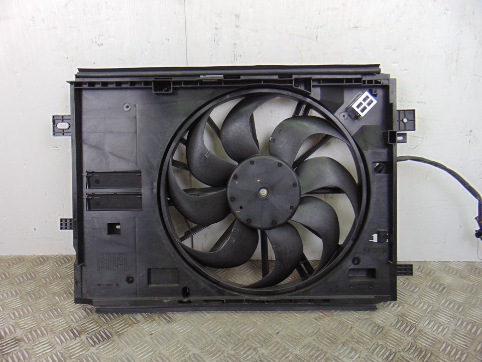 Radiator fan PEUGEOT 5008 II (MC_, MJ_, MR_, M4_) 10235528 | B-Parts