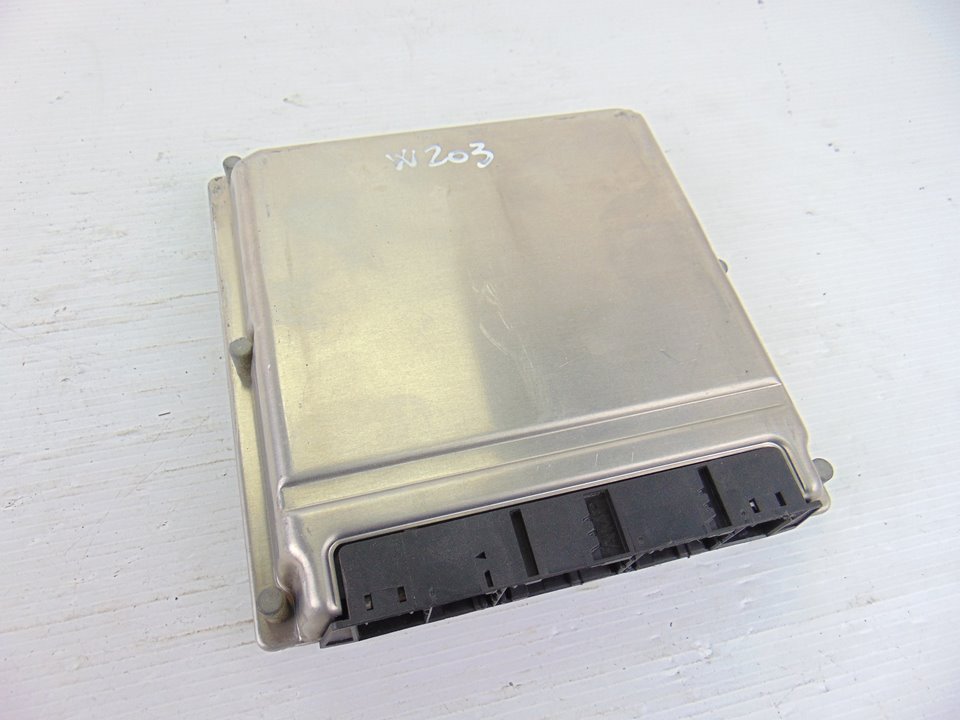 Engine control unit (ECU) MERCEDES-BENZ C-CLASS (W203) C 270 CDI (203. ...