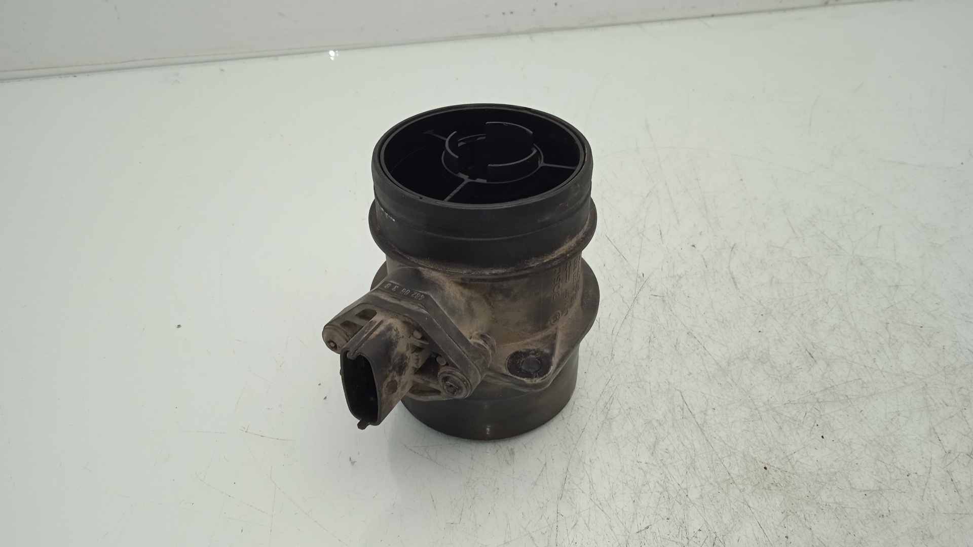 Mass air flow sensor KIA SORENTO I (JC) 2.5 CRDi 4WD 9188947 | B-Parts