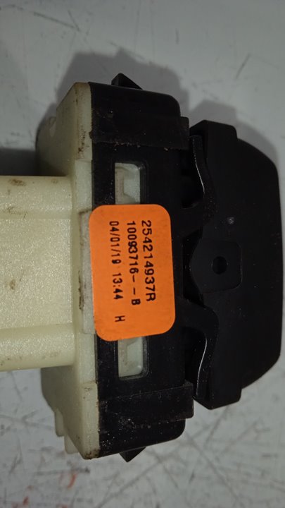 Right rear window switch DACIA SANDERO II TCe 90 (B8M1, B8MA) 9392521 ...
