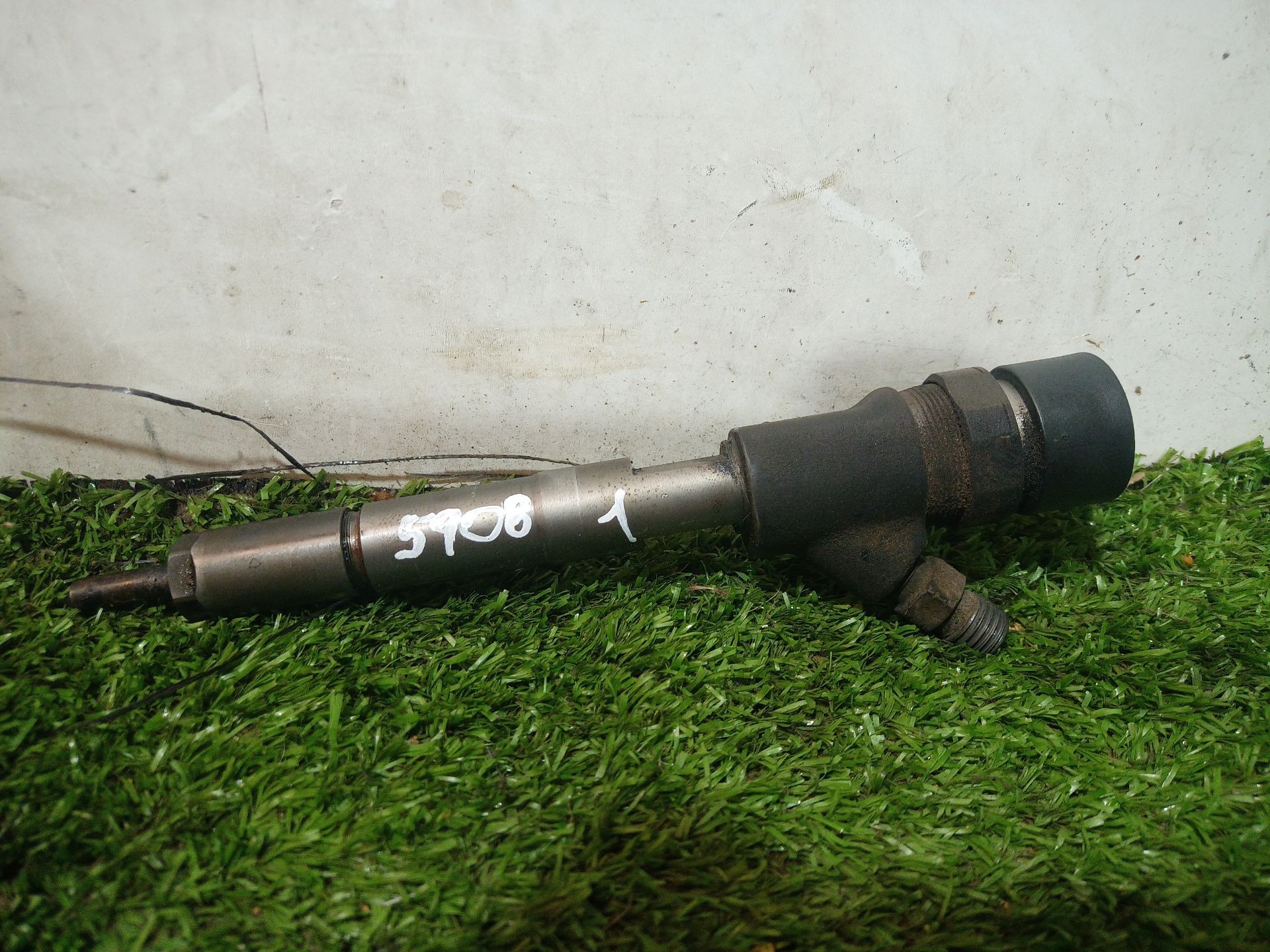 Injector TOYOTA YARIS (_P13_) 1.4 D (NLP130_, NLP130) 26553177 | B-Parts