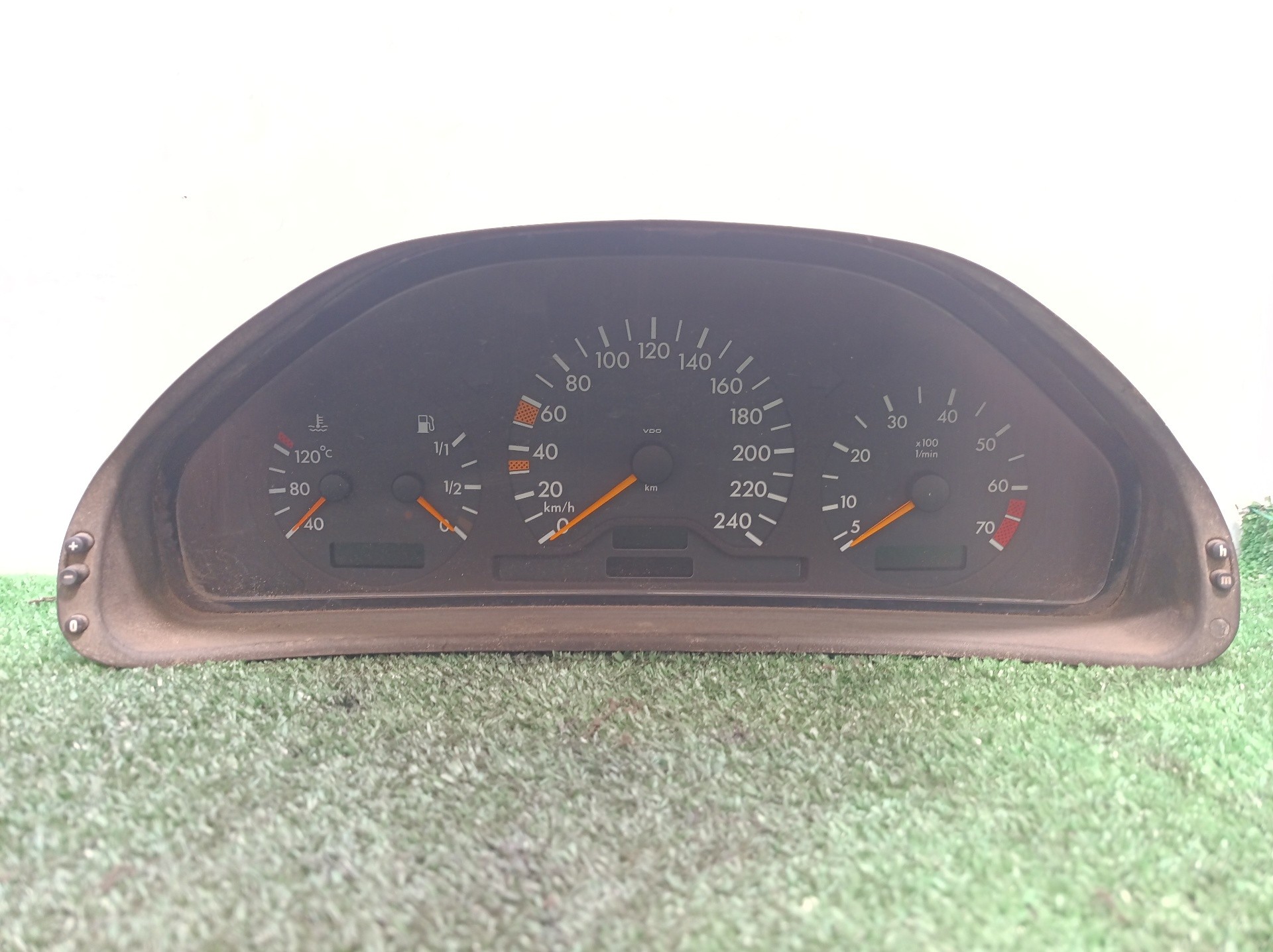 Instrument cluster MERCEDES-BENZ CLK (C208) 10254902 | B-Parts