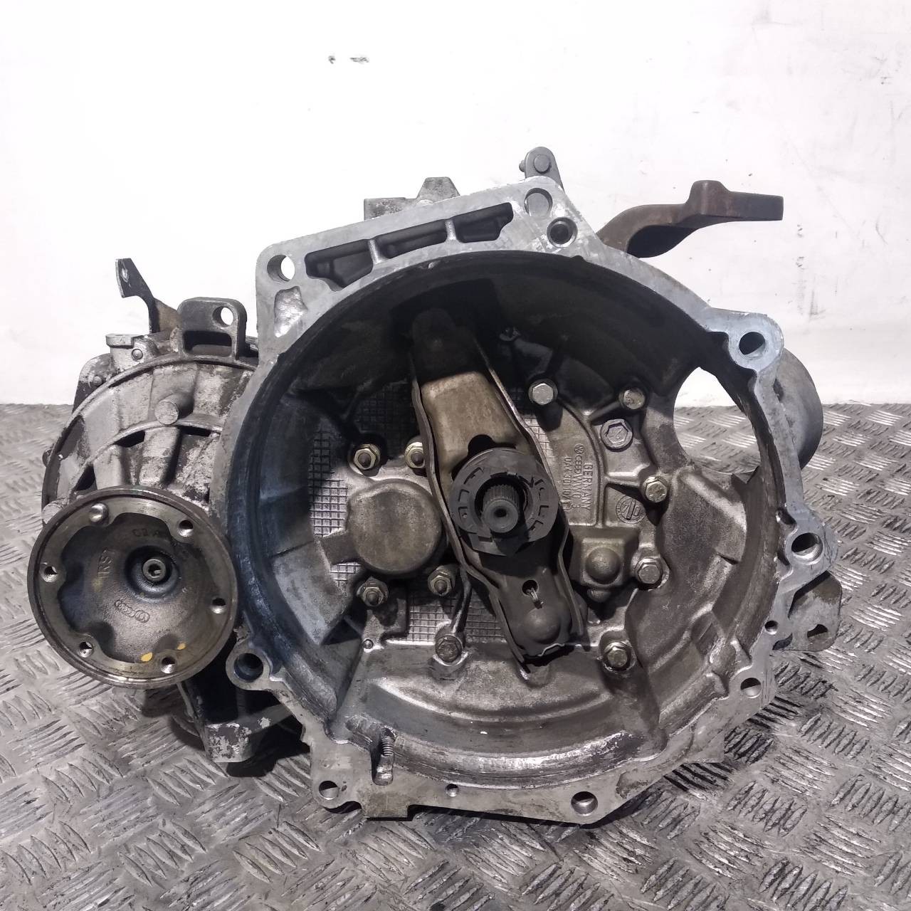 Gearbox VW GOLF V (1K1) 1.9 TDI 8274701 | B-Parts