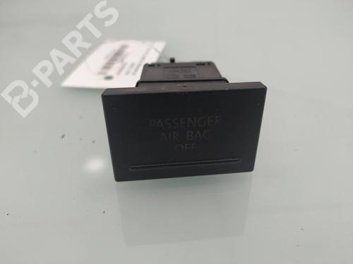 Switch VW TOUAREG (7LA, 7L6, 7L7) 2.5 R5 TDI 6844779 | B-Parts