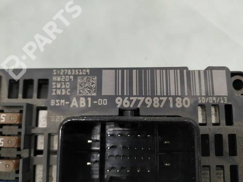 Fuse box CITROËN C4 II (NC_) 1.6 HDi 90 8340021 | B-Parts