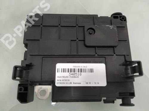 Fuse box CITROËN C4 II (NC_) 1.6 HDi 90 8340021 | B-Parts