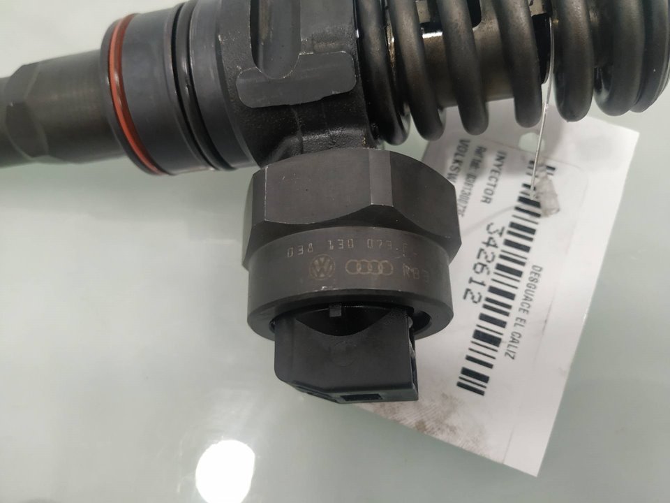 Injector VW POLO (6N2) 1.4 TDI 8348514 | B-Parts