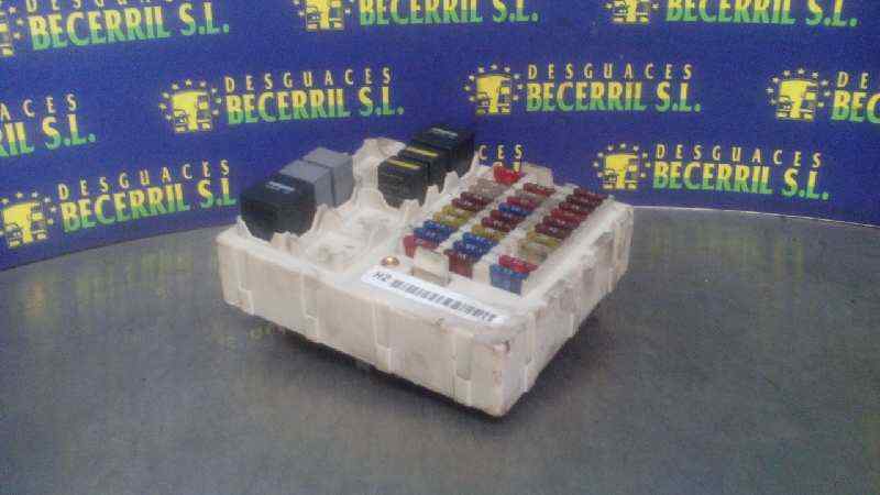 Fuse box FORD FOCUS I (DAW, DBW) 1.8 TDCi 8431394 | B-Parts
