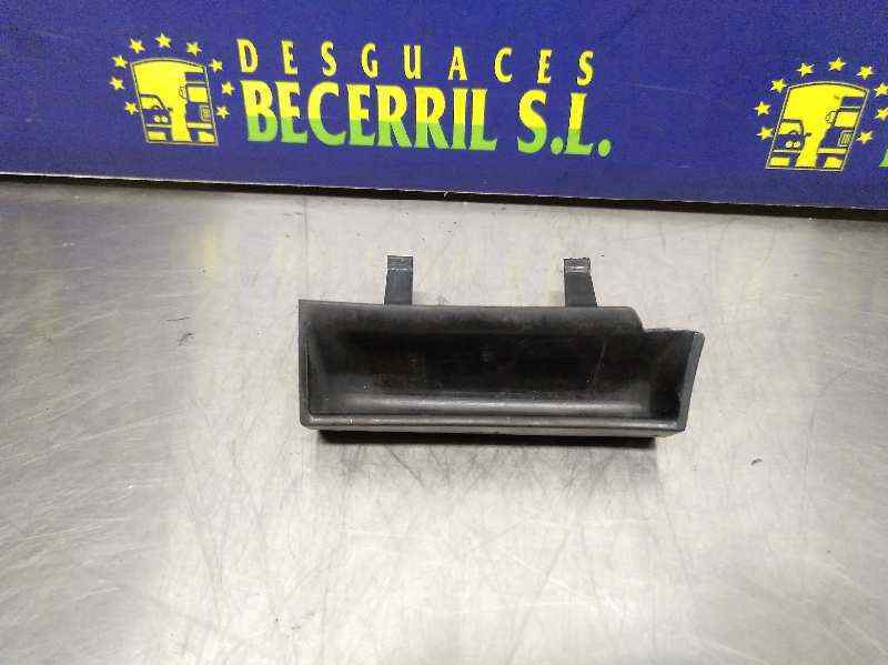 Poignée de hayon VW PASSAT B5 (3B2) 1.9 TDI 8438768 | B-Parts