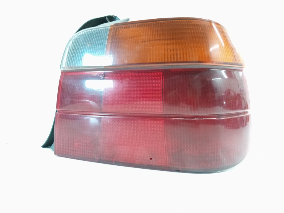 Piloto trasero derecho BMW 3 Compact (E36) 318 tds 9038316 | B-Parts