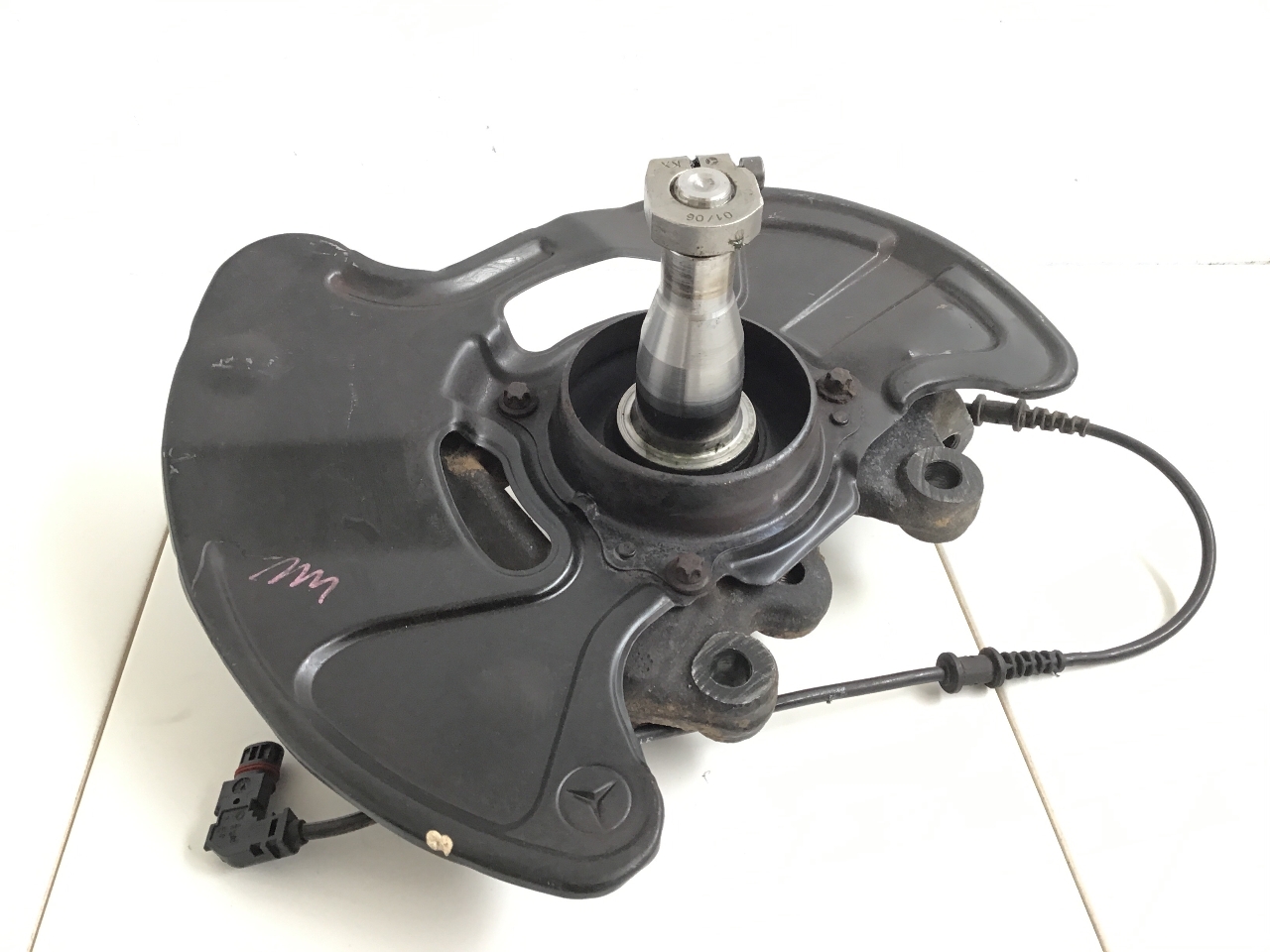 Left front steering knuckle MERCEDES-BENZ SLK (R171) 280 (171.454 ...