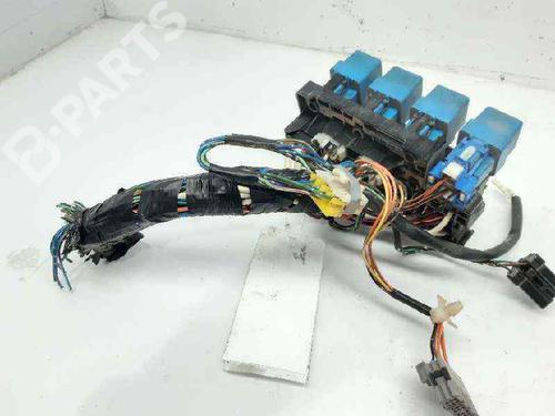 Boîte à Fusibles NISSAN TERRANO II (R20) 2.7 TDi 4WD 5269756 | B-Parts