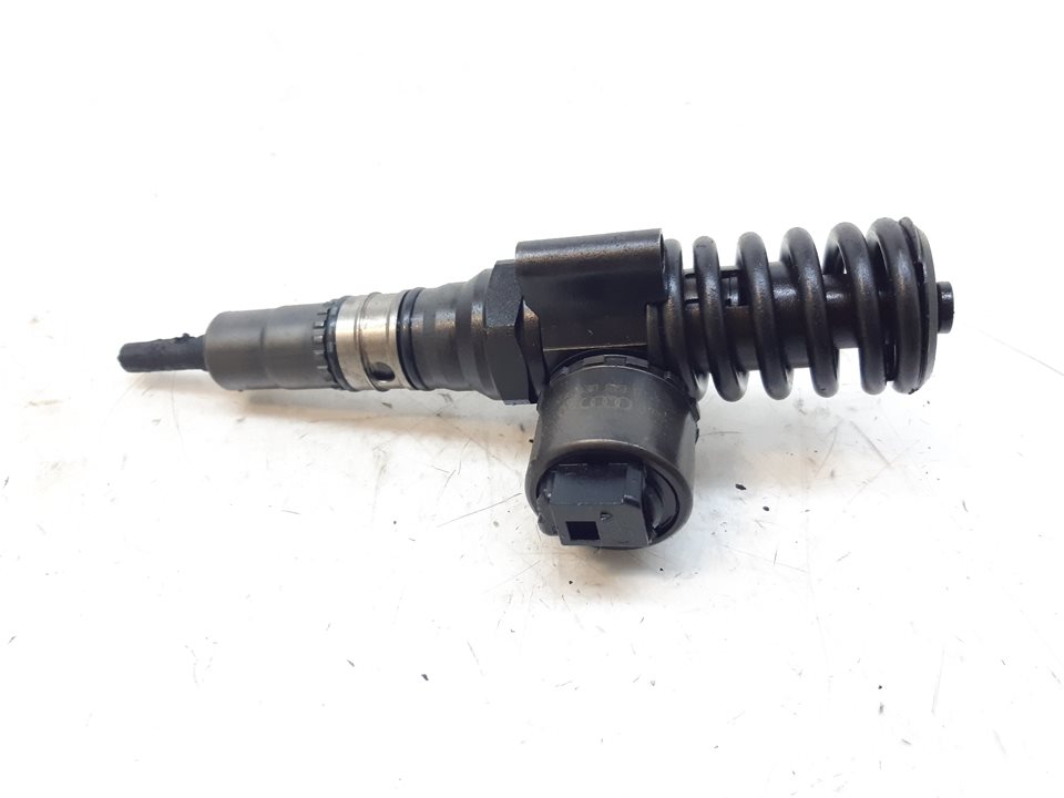 Injecteur AUDI A3 (8P1) 2.0 TDI 16V 8336813 | B-Parts