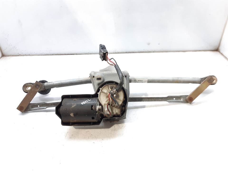 Front wiper motor RENAULT CLIO II (BB_, CB_) 1.2 (BB0A, BB0F, BB10, BB1K, BB28, BB2D, BB2H, CB0A ...