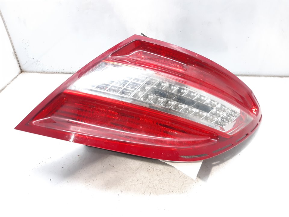 Right taillight MERCEDES-BENZ C-CLASS (W204) C 300 (204.054) 8639448 ...