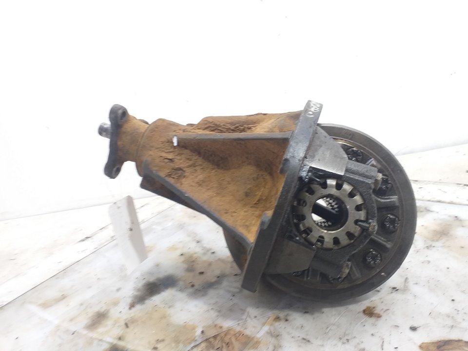 Rear differential LAND ROVER DISCOVERY I (LJ) 2.5 TDI 4x4 9682288 | B-Parts