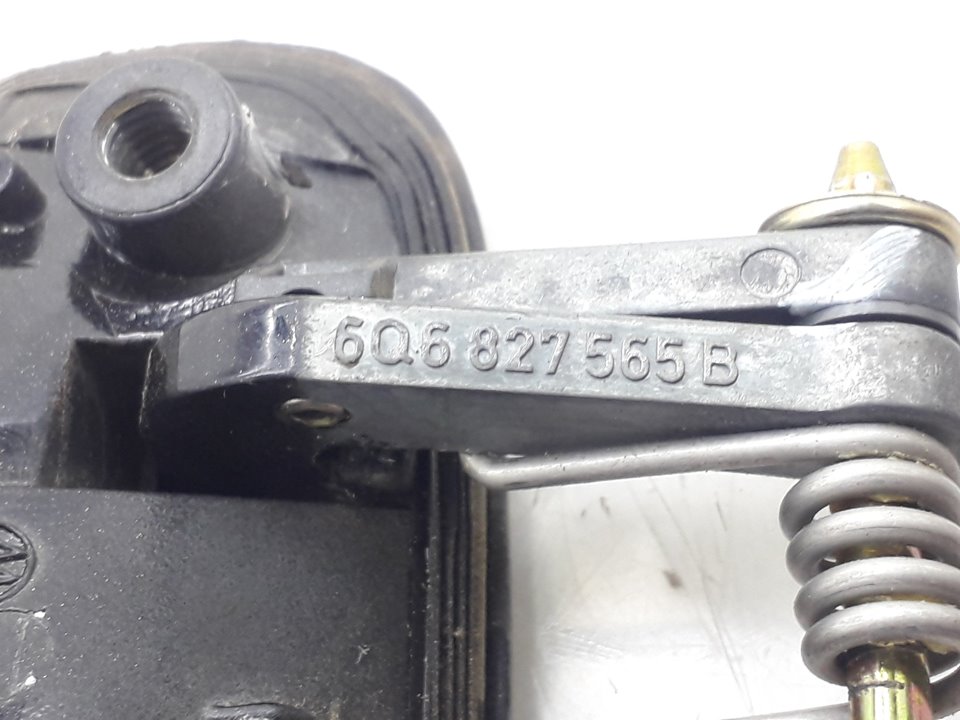 Tailgate handle VW POLO (9N_) 1.4 16V 8515815 | B-Parts