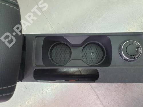 Armrest / Center console DACIA DUSTER (HS_) 1.5 dCi 9748421 | B-Parts