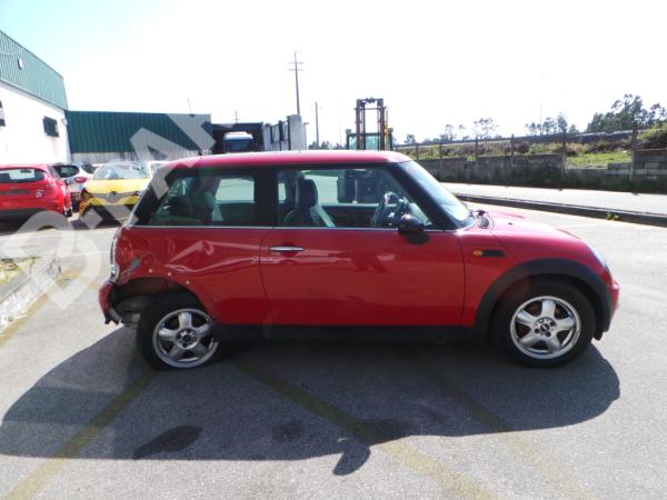 Chapeleira/Cortina mala MINI MINI (R50, R53) Cooper | B-Parts