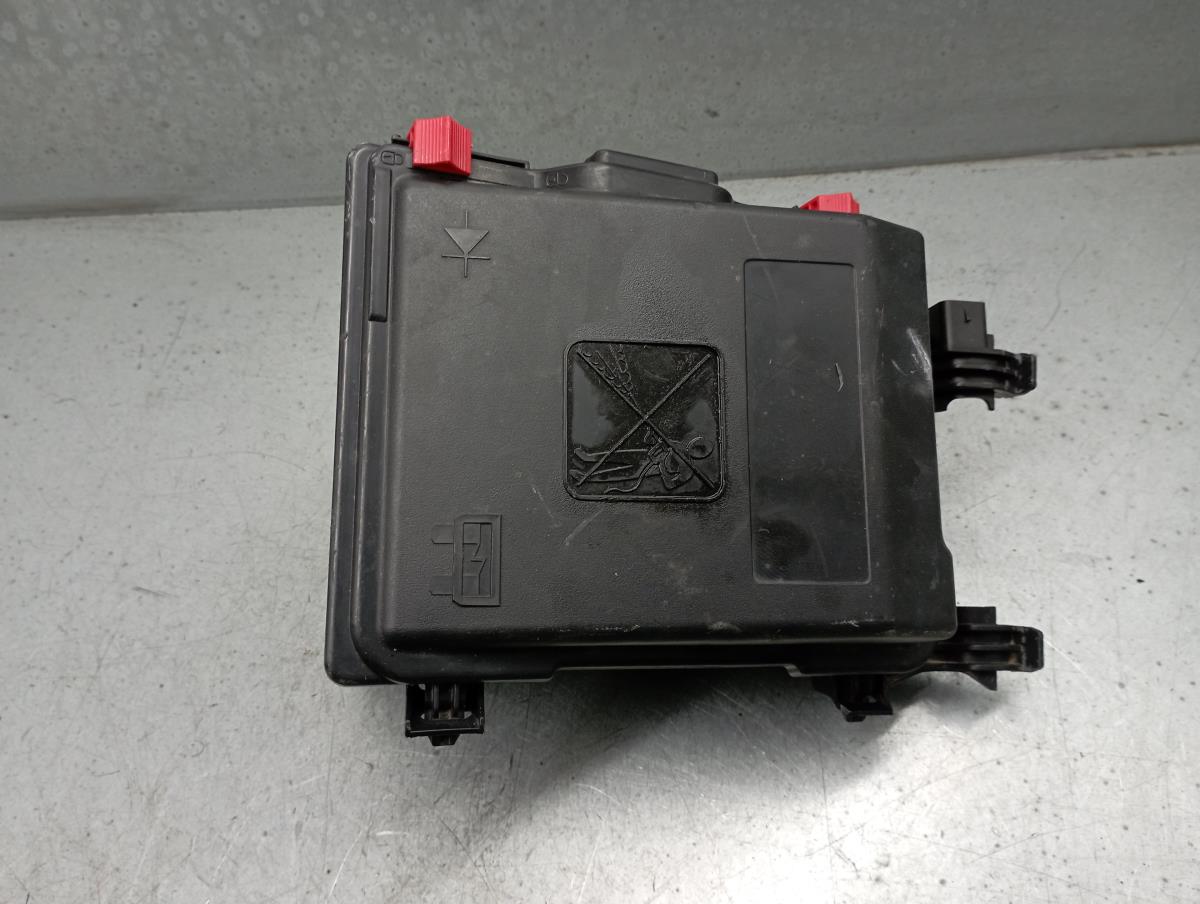 Caixa de fusíveis OPEL COMBO E Tour / Life (K9) 1.5 16501753 | B-Parts